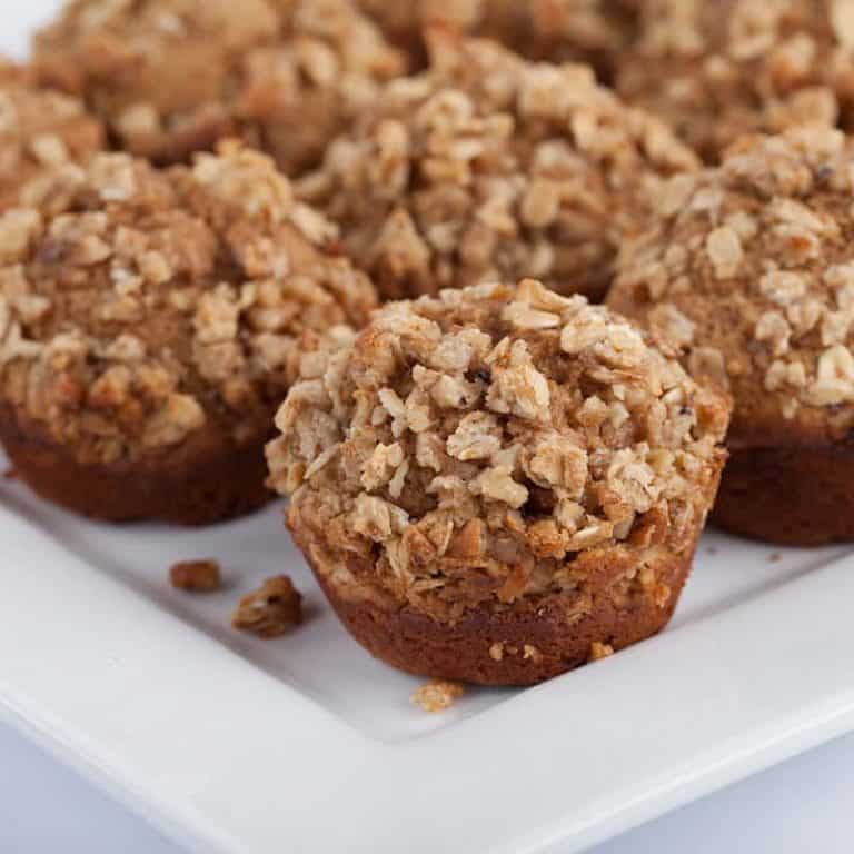 Applesauce Granola Muffins – Rogers Foods